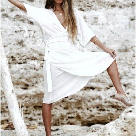 Myrah Penaloza | Dresses | Myrah Penaloza Magdalena Linen White Wrap ...
